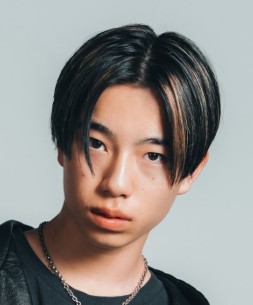 【何者】THELASTPIECE(ラスピ)GOICHIは低音ラップが魅力の最強トレーニー！wikiプロフ・経歴を徹底紹介！ - Buzzium